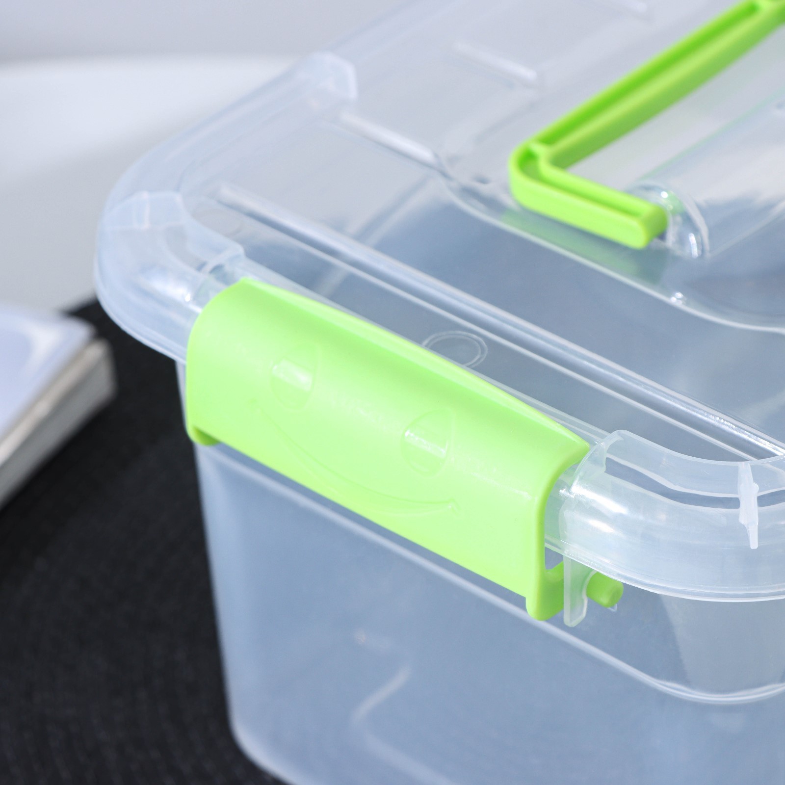 Контейнер для хранения пластиковый с крышкой «Дипломат», 25×17.5×13 см ...